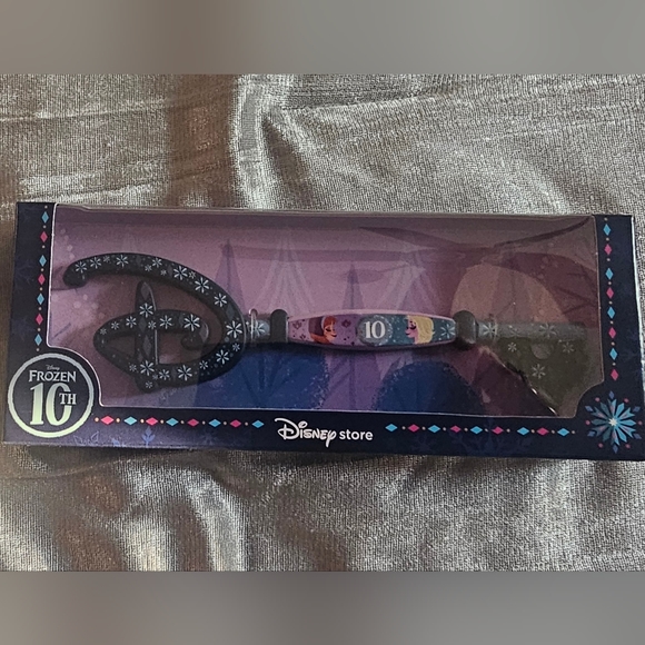 Disney | Other | Nib Disney Frozen Collectable Key | Poshmark